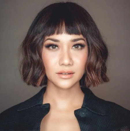 25+ Model Rambut Pendek Wanita Sesuai Bentuk Wajah Terbaru 2024